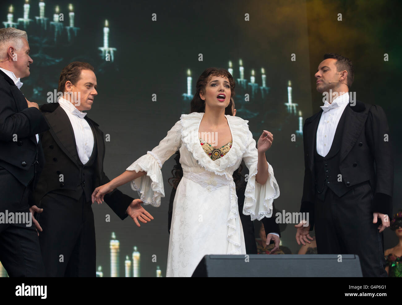 London cast phantom opera west hi-res stock photography and images - Alamy