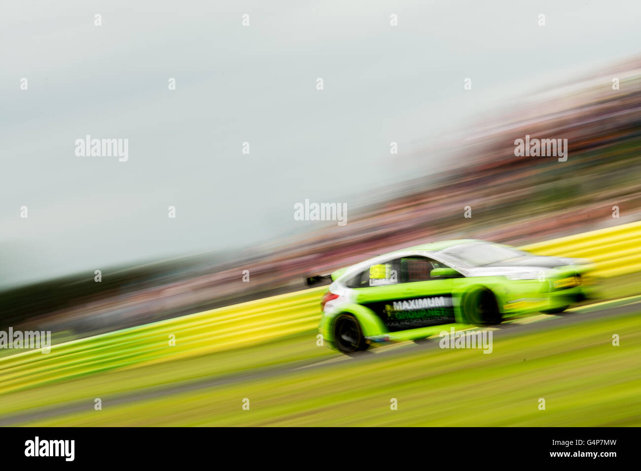 Dalton-On-Tees, North Yorkshire, UK. 19th June, 2016. BTCC racing ...