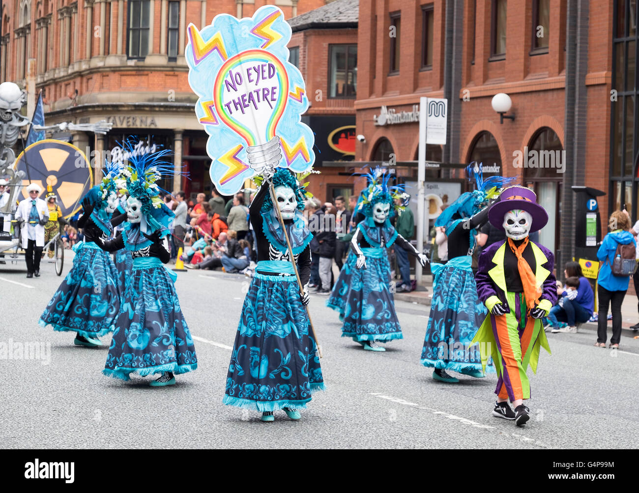Manchester day parade hi-res stock photography and images - Alamy