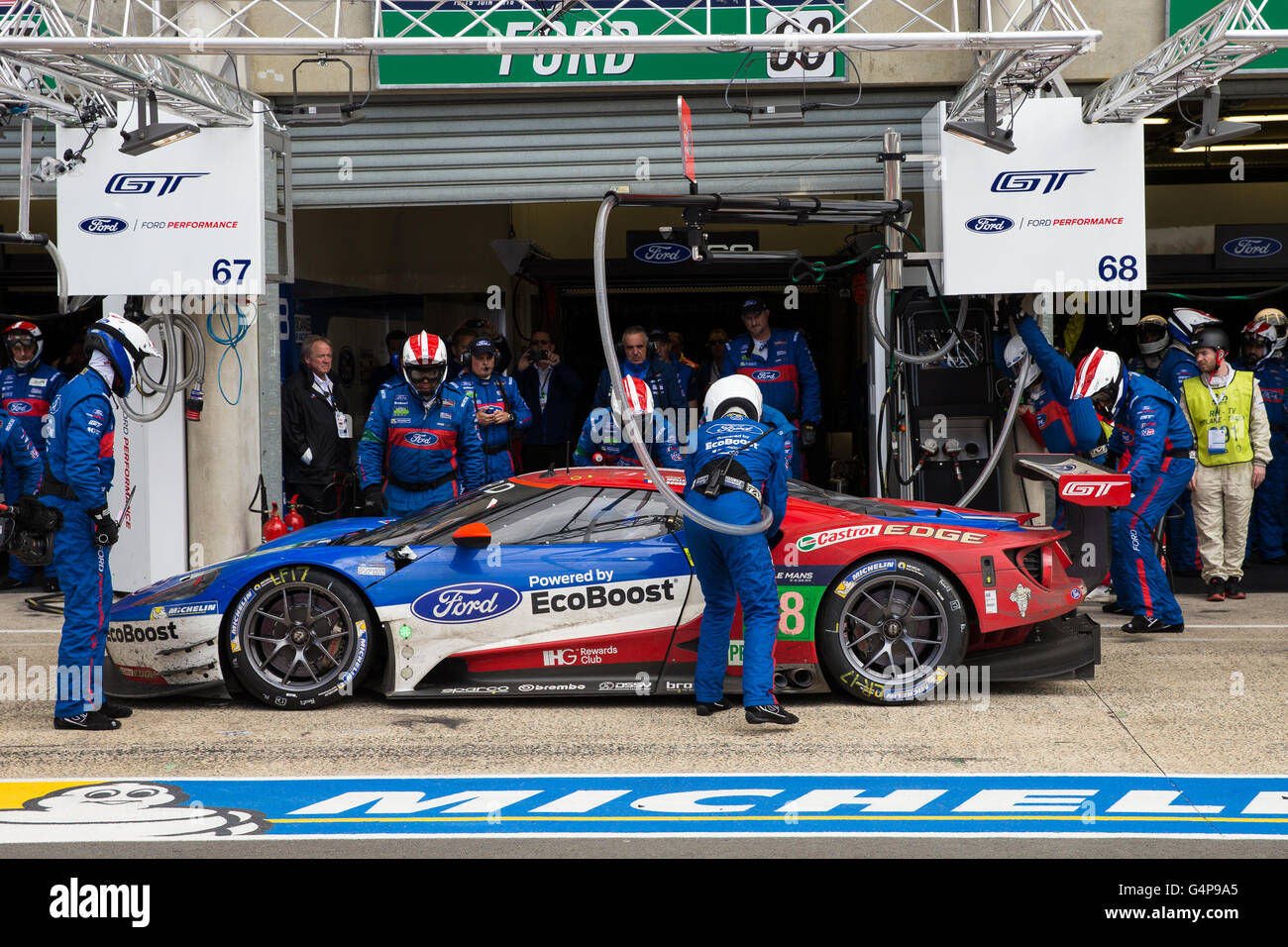 24 hours le mans pit stop hi-res stock photography and images - Alamy