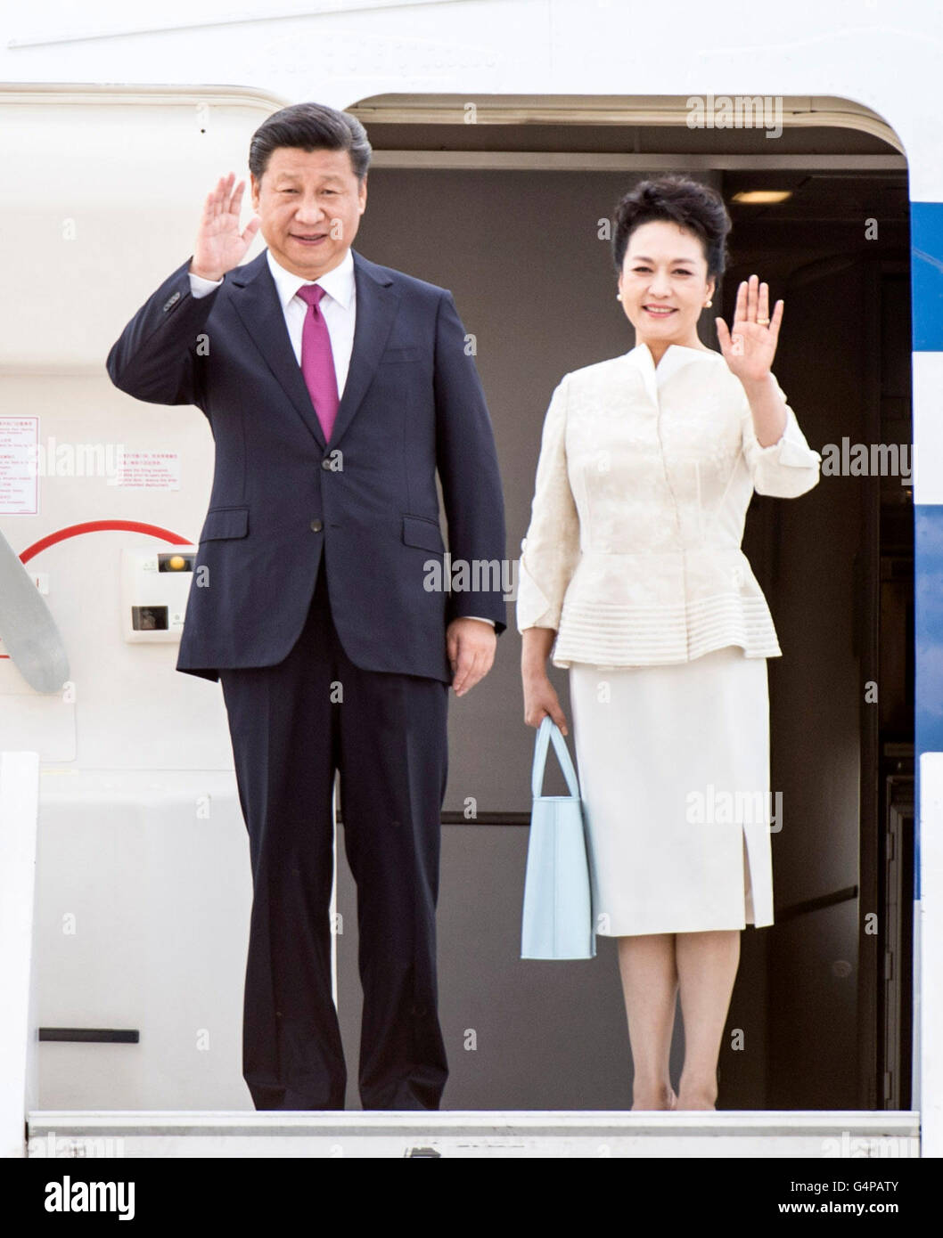 Warsaw, Poland. 19th June, 2016. Chinese President Xi Jinping (L) and ...
