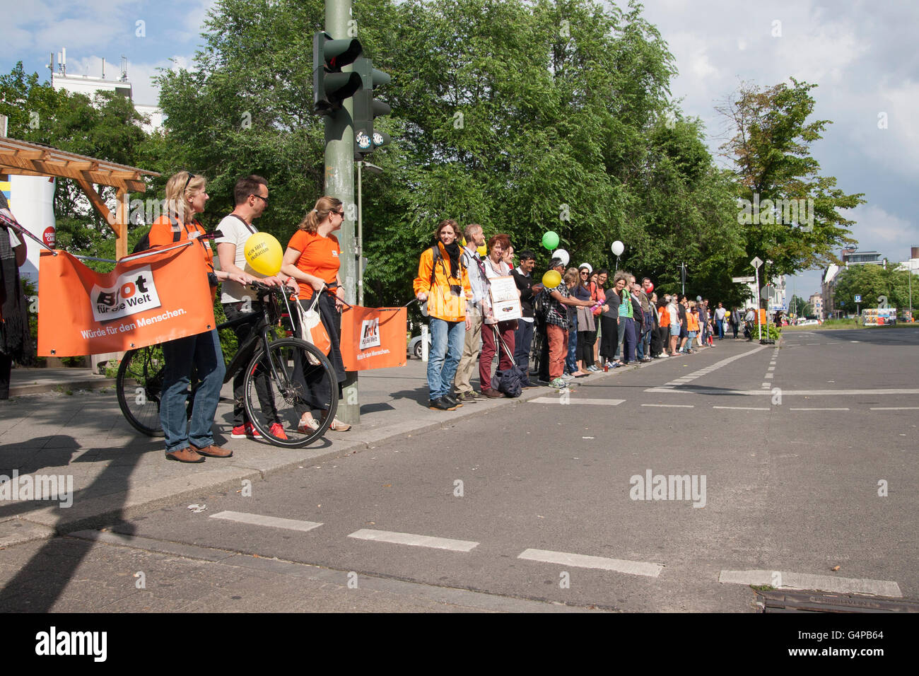 Human chain protest hi-res stock photography and images - Alamy
