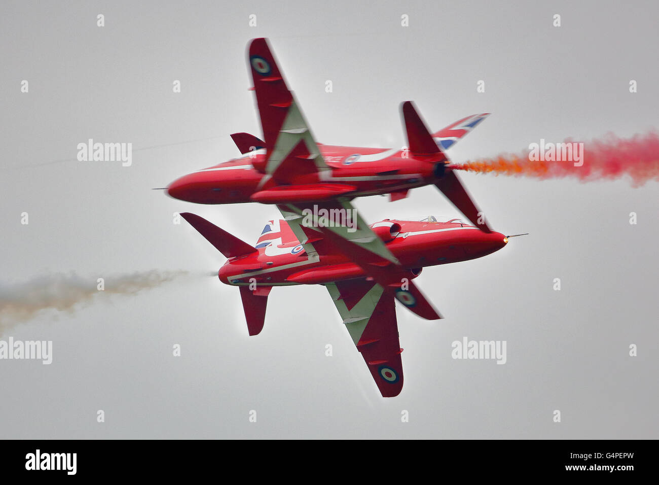 RAF Cosford, Wolverhampton, UK. 19th June, 2016. The Red Arrows ...