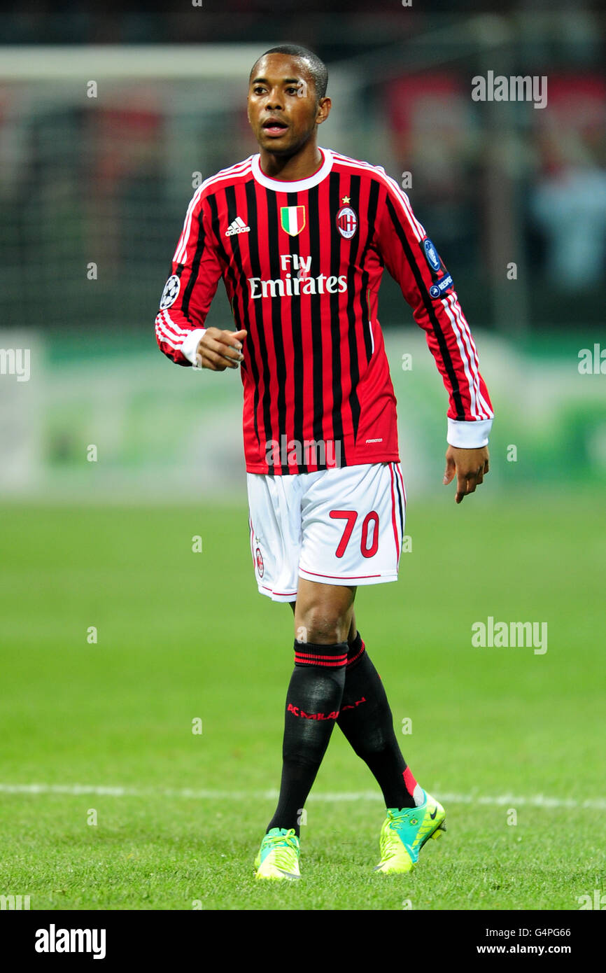 Robinho ac milan hi-res stock photography and images - Alamy