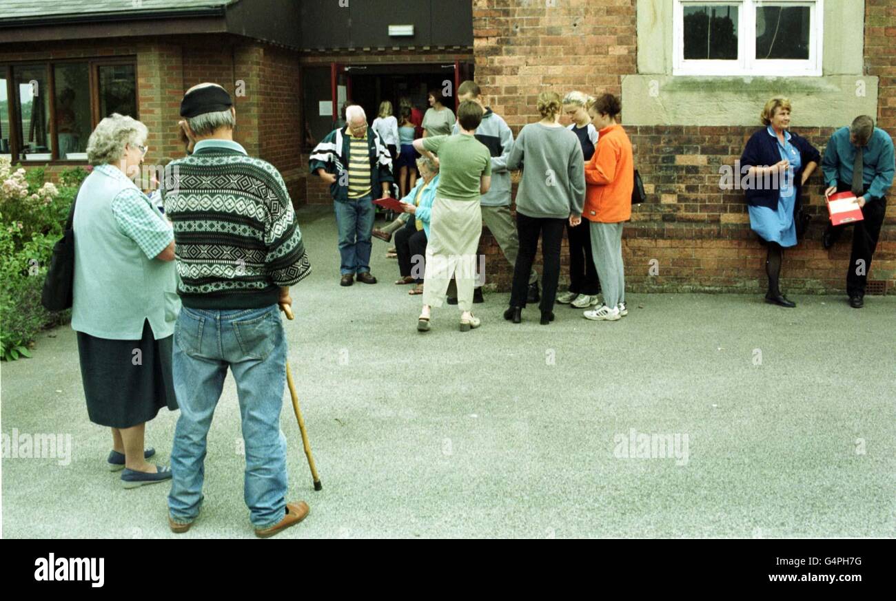 Codnor park primary school hi-res stock photography and images - Alamy