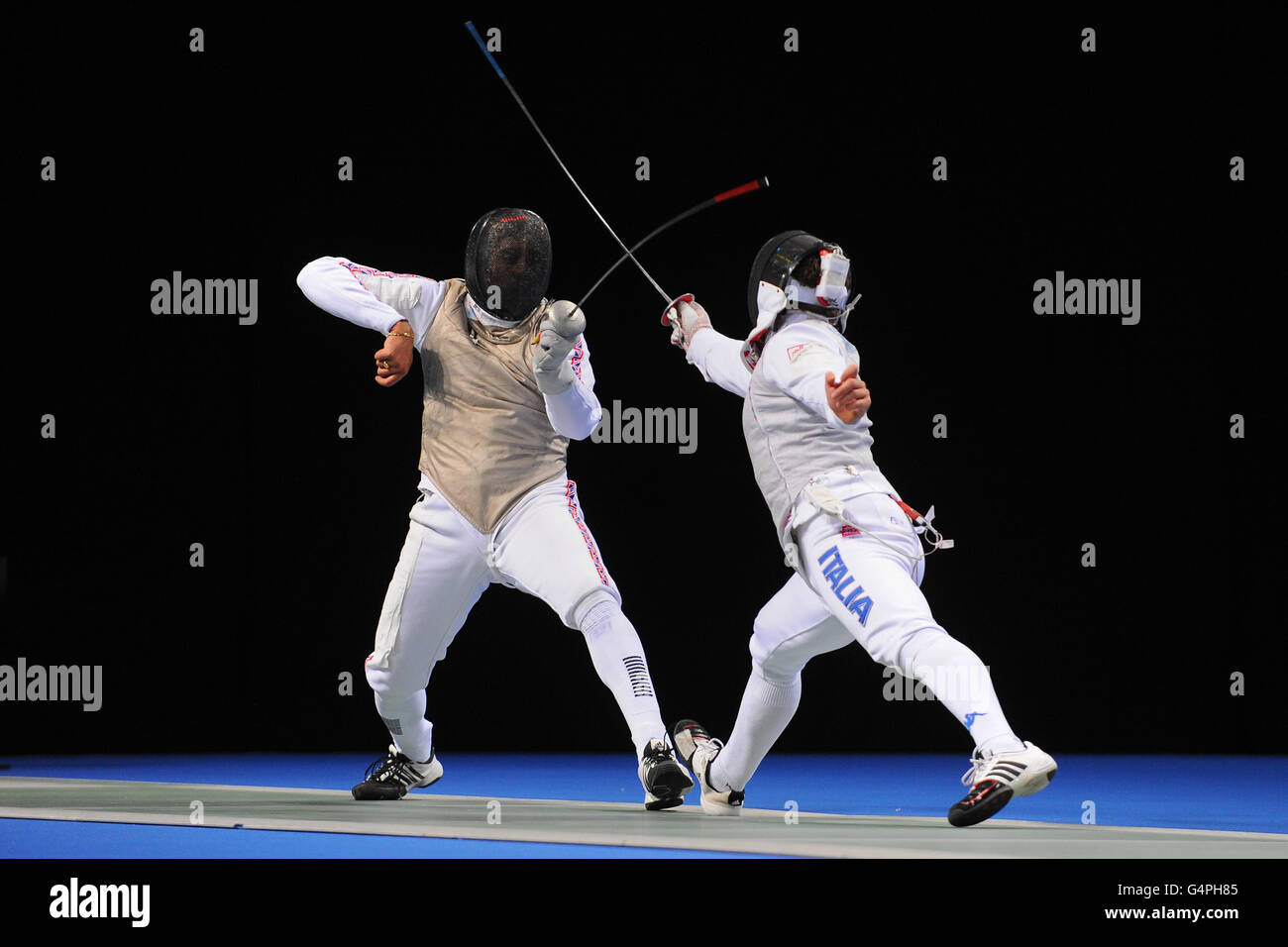 James davis fencing hi-res stock photography and images - Alamy