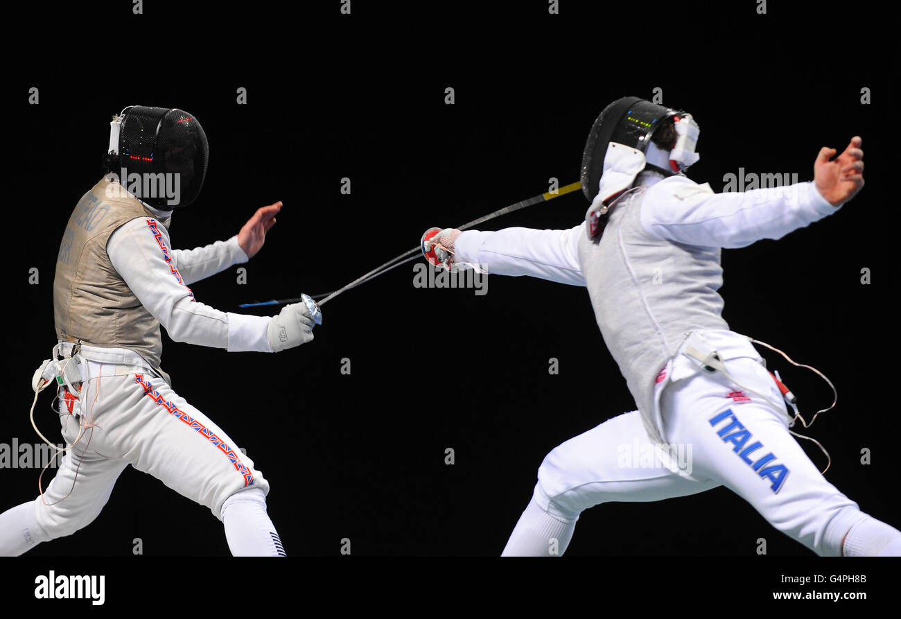 Event fencing hi-res stock photography and images - Alamy