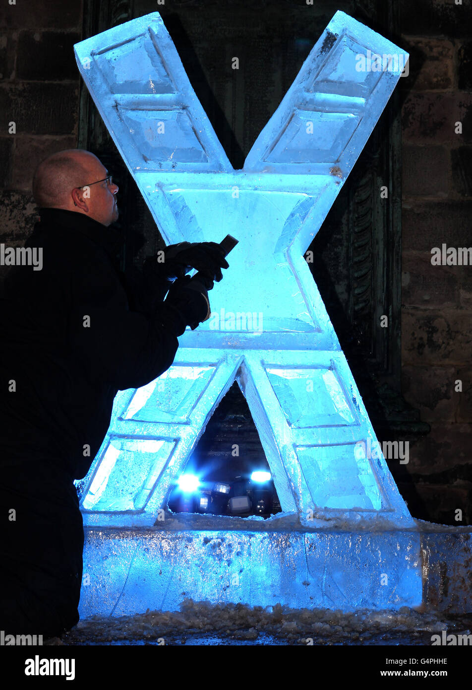 Ice sculpture in edinburgh hi-res stock photography and images - Alamy