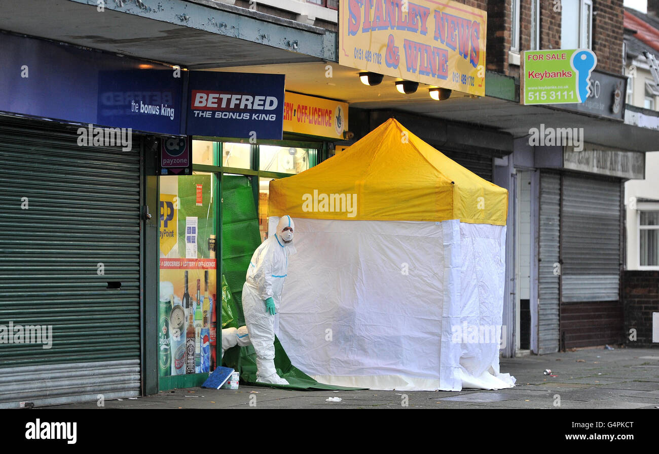 Shop worker death Stock Photo - Alamy