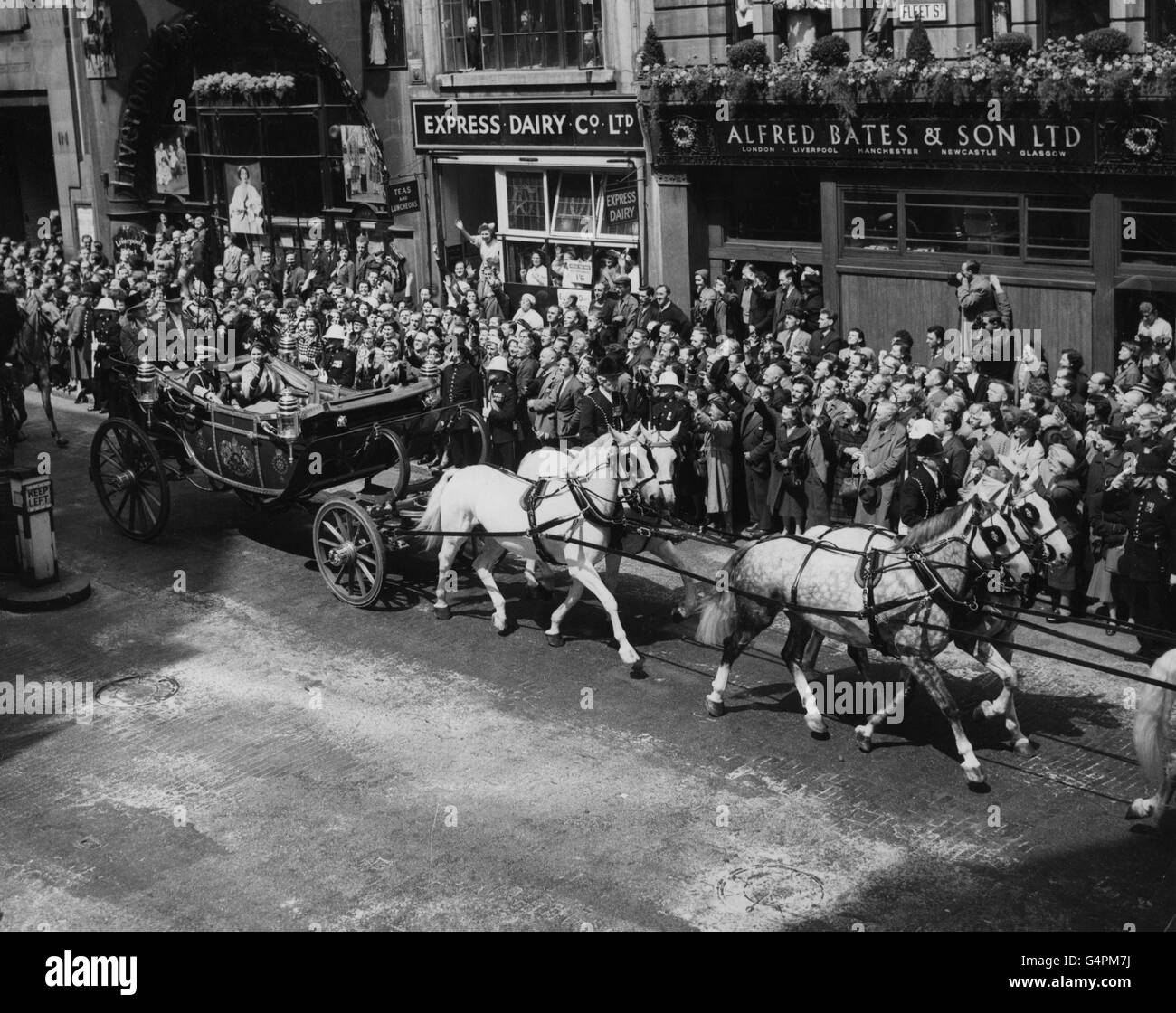 Queen duke edinburgh welcome Black and White Stock Photos & Images - Alamy