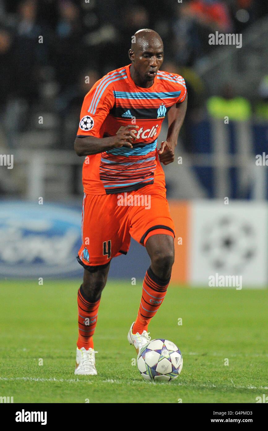 Soccer - UEFA Champions League - Group F - Marseille v Arsenal - Stade ...