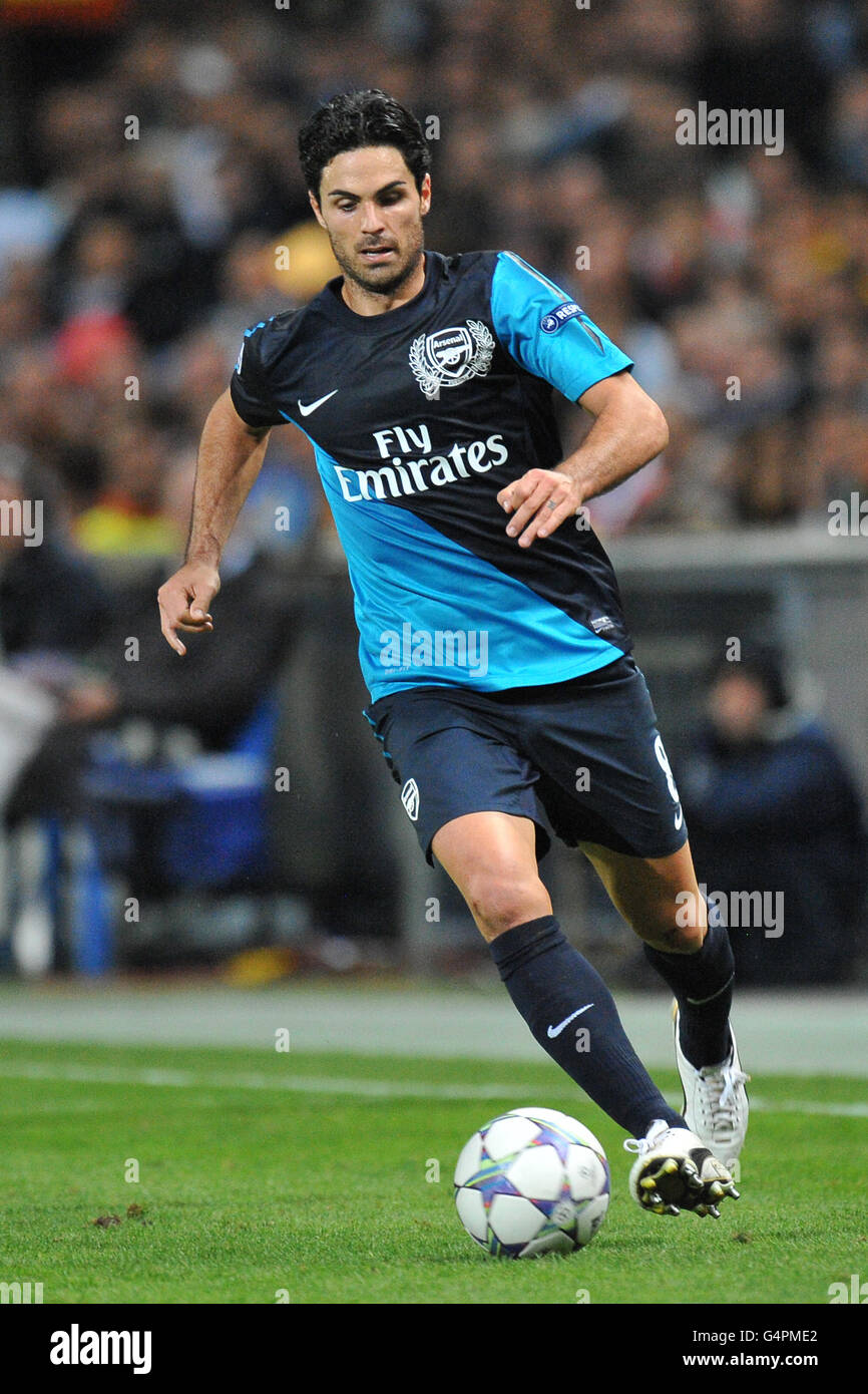 Soccer - UEFA Champions League - Group F - Marseille v Arsenal - Stade ...