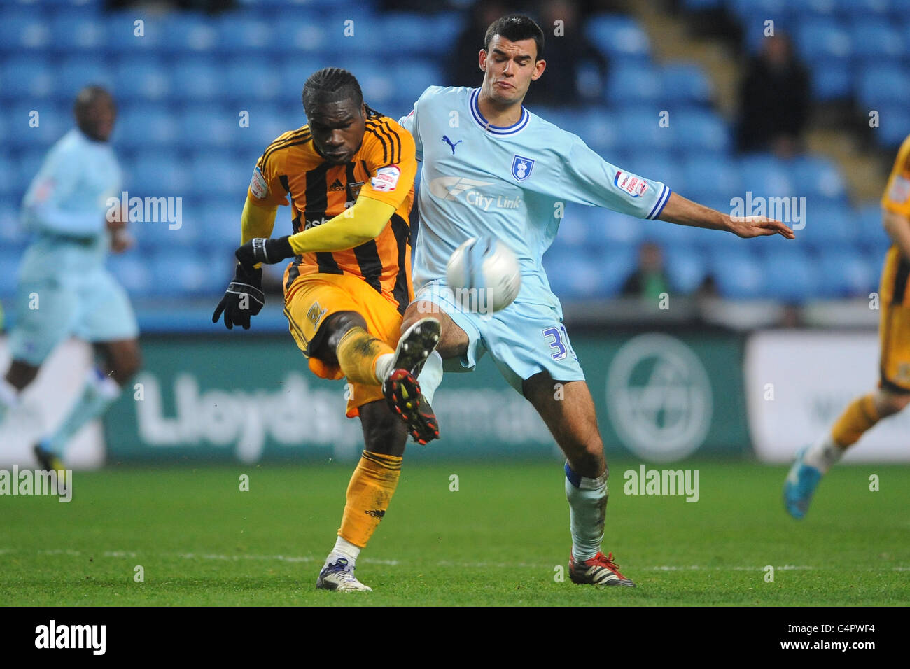 Coventry City's Conor Thomas and Hull City's Aaron McLean Stock Photo ...