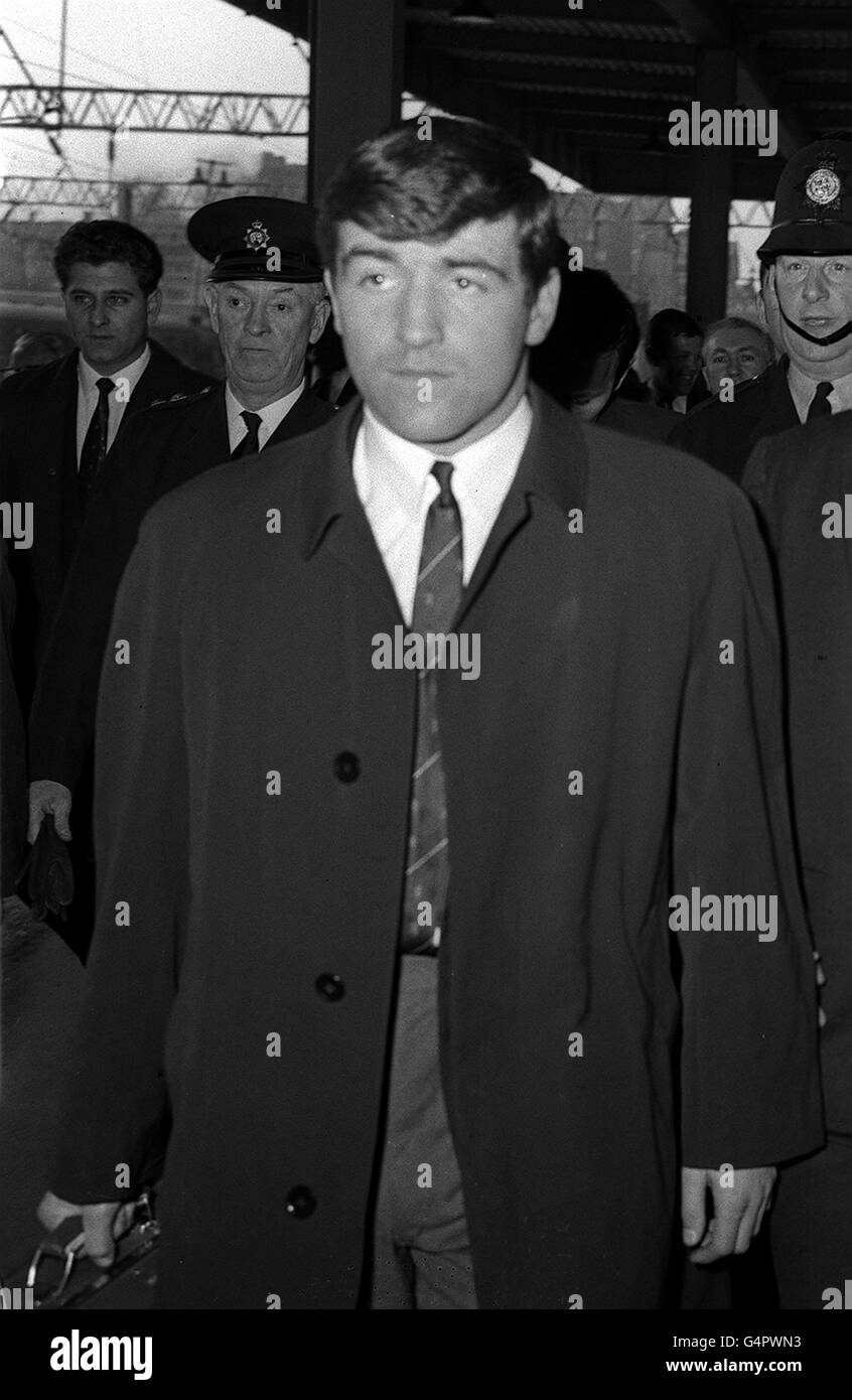 Terry venables sent home hi-res stock photography and images - Alamy