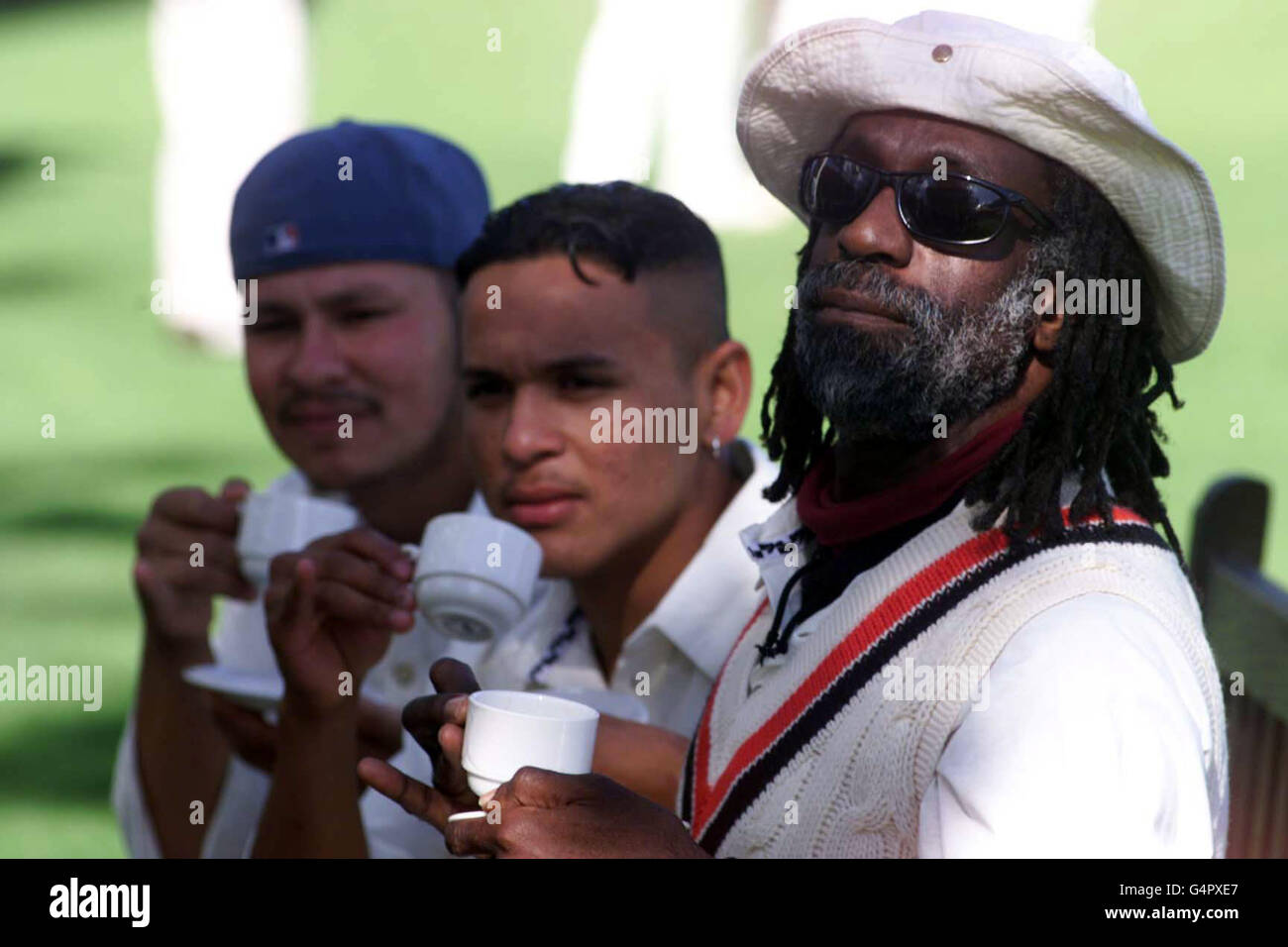 The Maxim Homies and Popz cricket team from Los Angeles at Lord Cricket ...