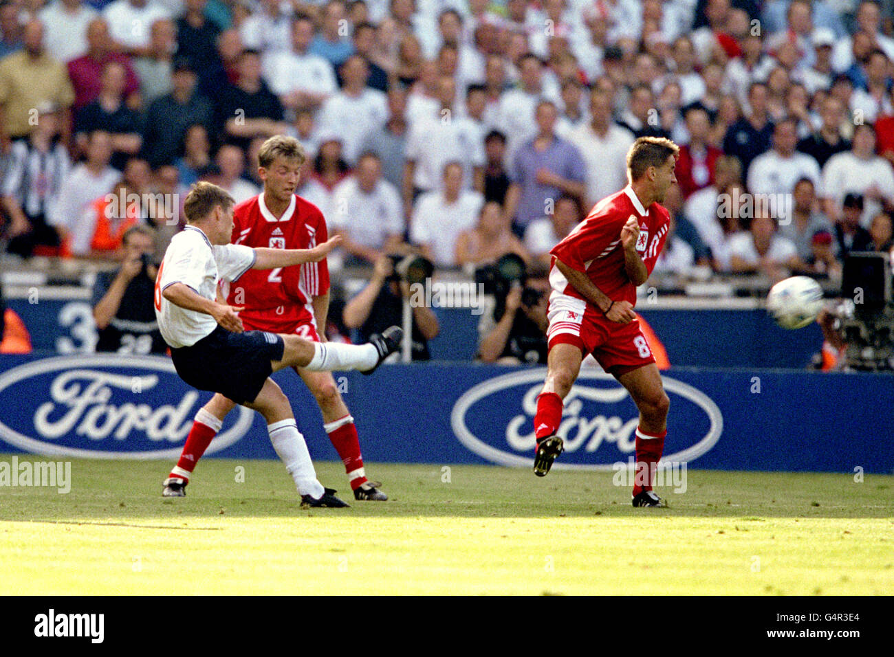 Football action shooting scoring leg raised michael owen wembleydt2007 ...
