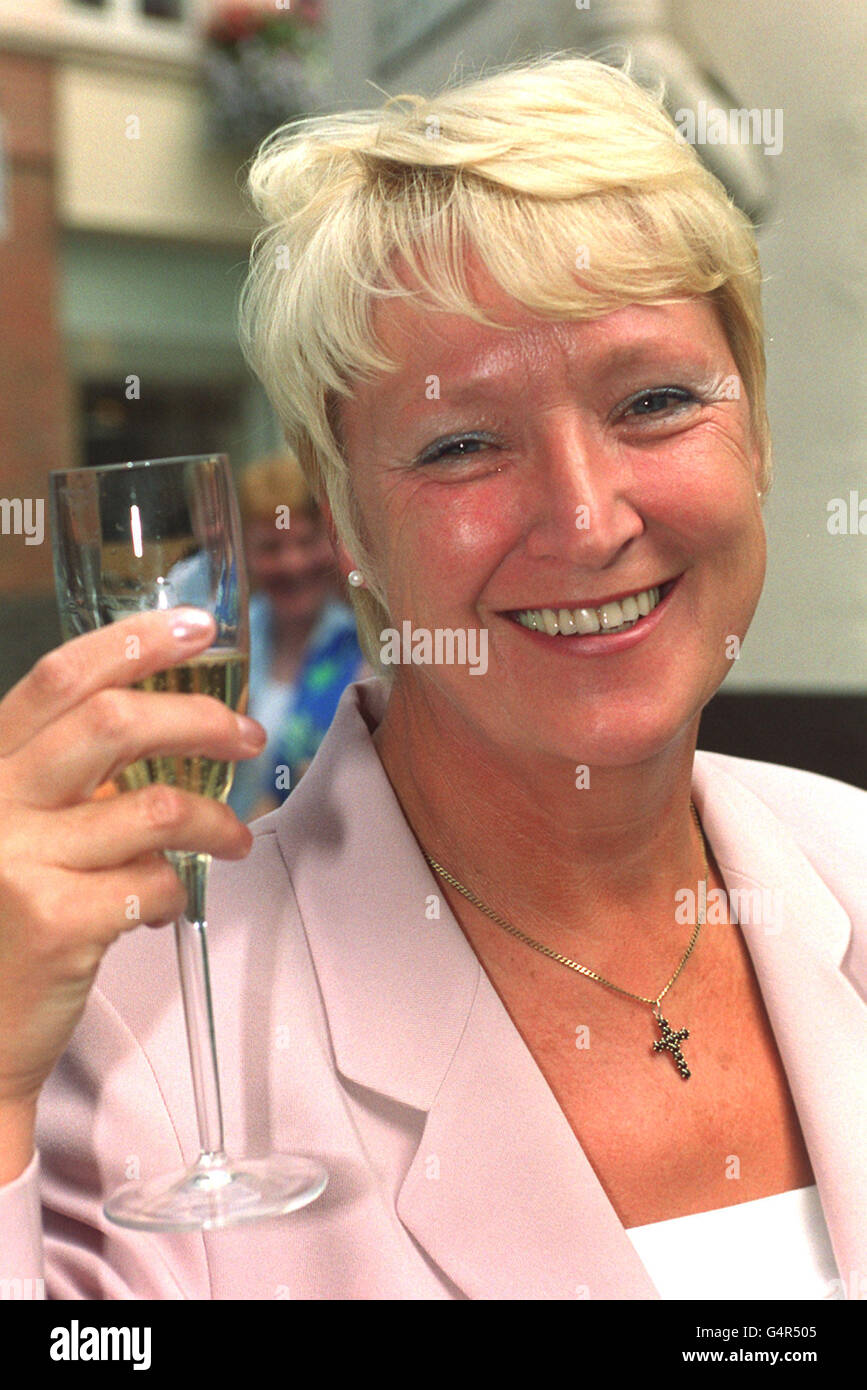 Olivio Olive Branch Award winner Jackie Ryalls from Yorkshire ...