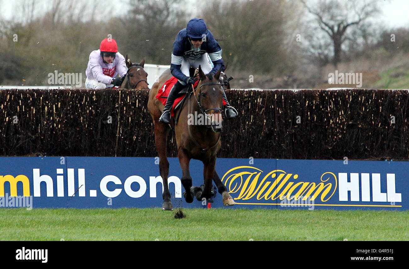 Huntingdon race course hi-res stock photography and images - Alamy