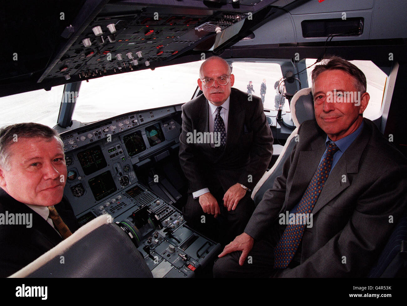 Airbus a321 interior hi-res stock photography and images - Alamy