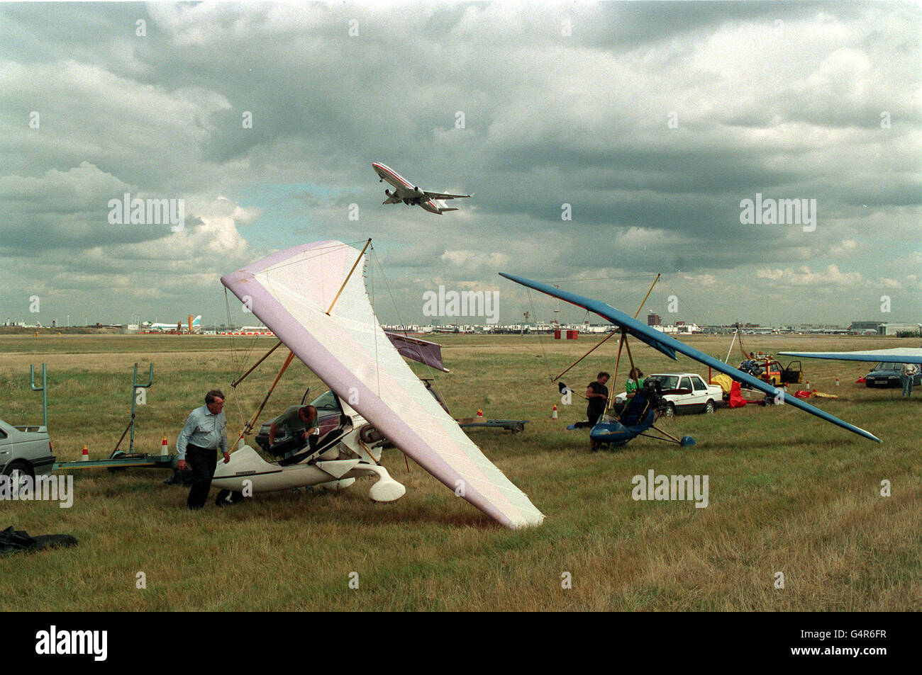 First microlight hi-res stock photography and images - Alamy