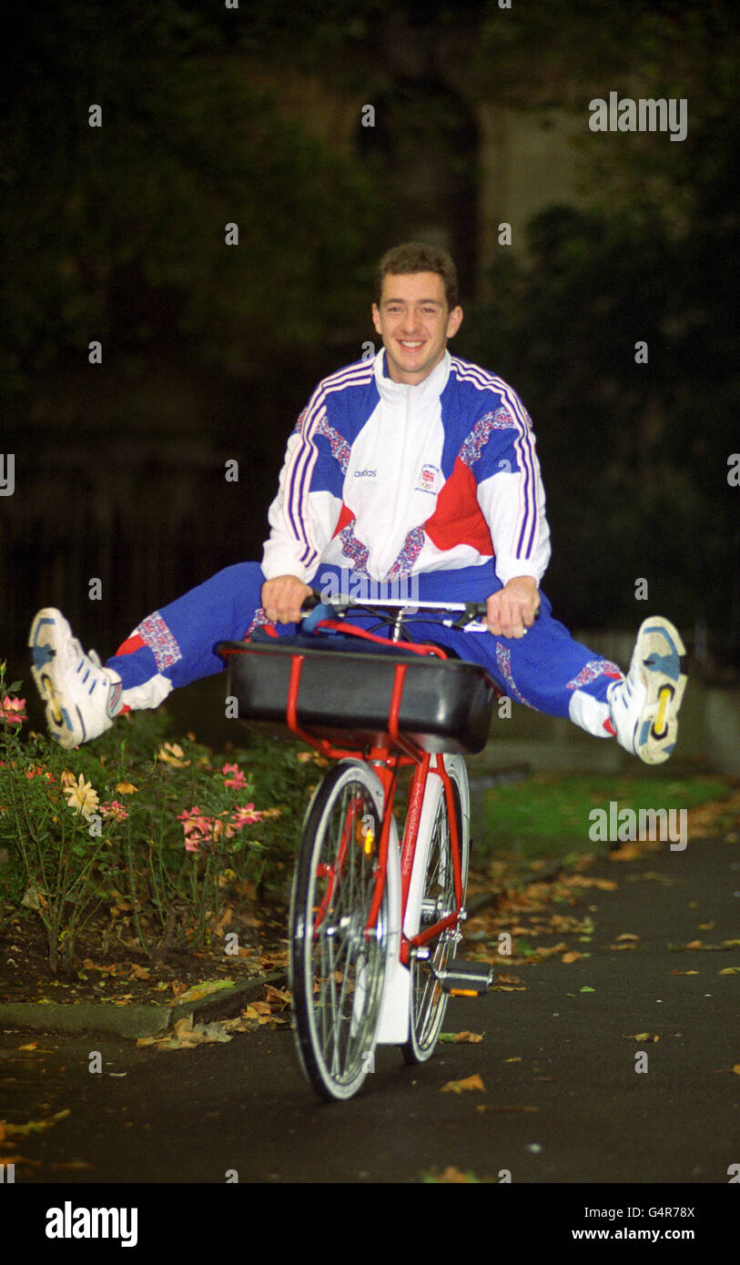 Royal mail bike hi-res stock photography and images - Alamy