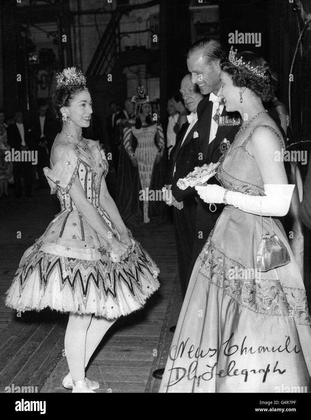 Queen Elizabeth II meets Dame Margot Fonteyn of the Royal Ballet, after ...