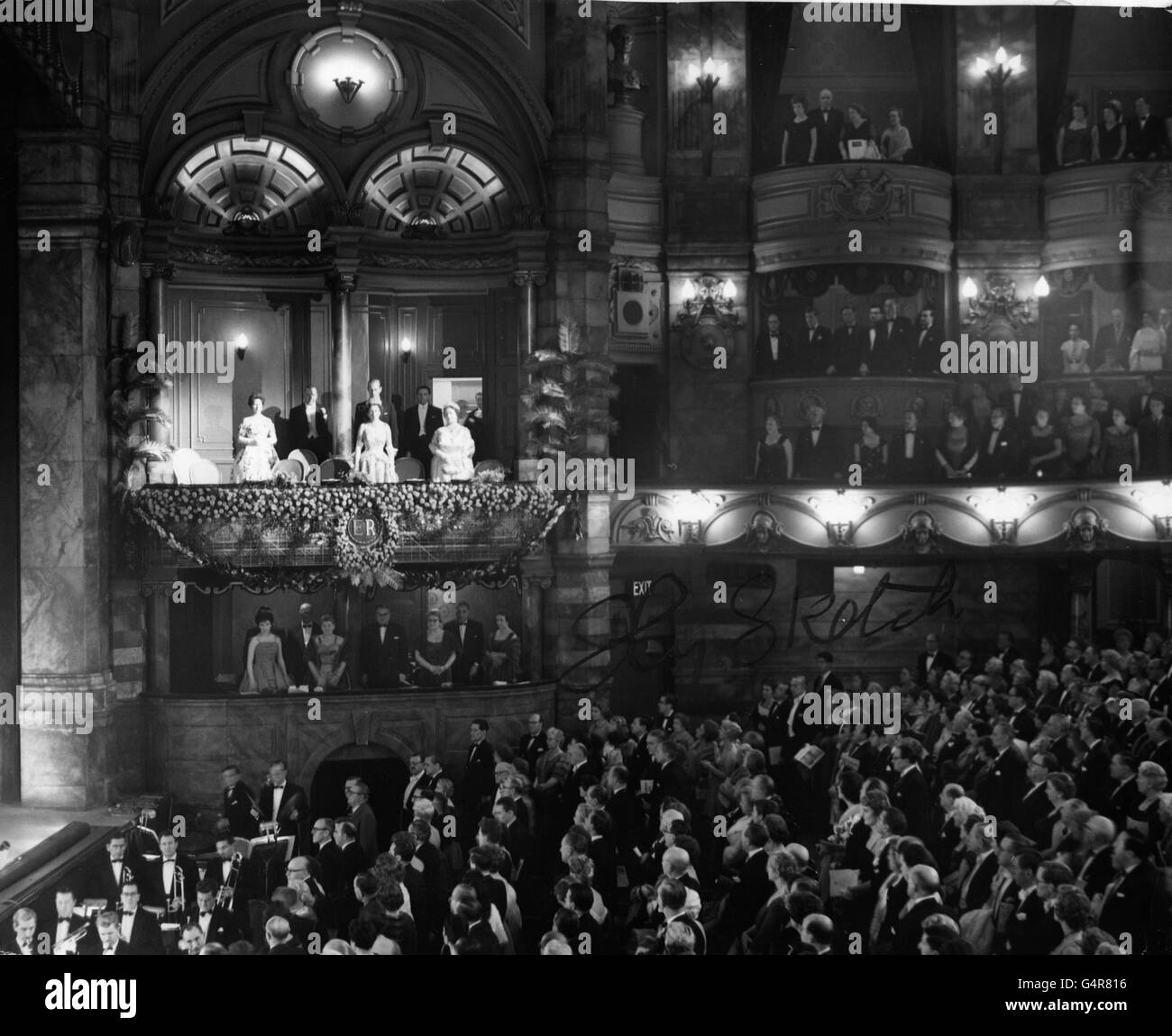 Theatre - Royal Variety Performance - Coliseum, London Stock Photo - Alamy