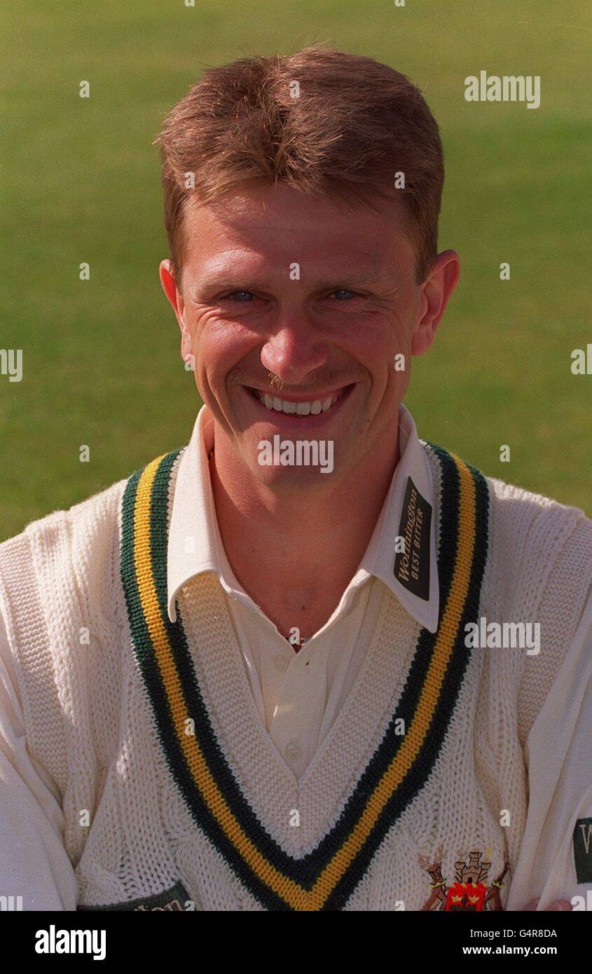 CRICKET. KEVIN EVANS,NOTTINGHAMSHIRE Stock Photo - Alamy