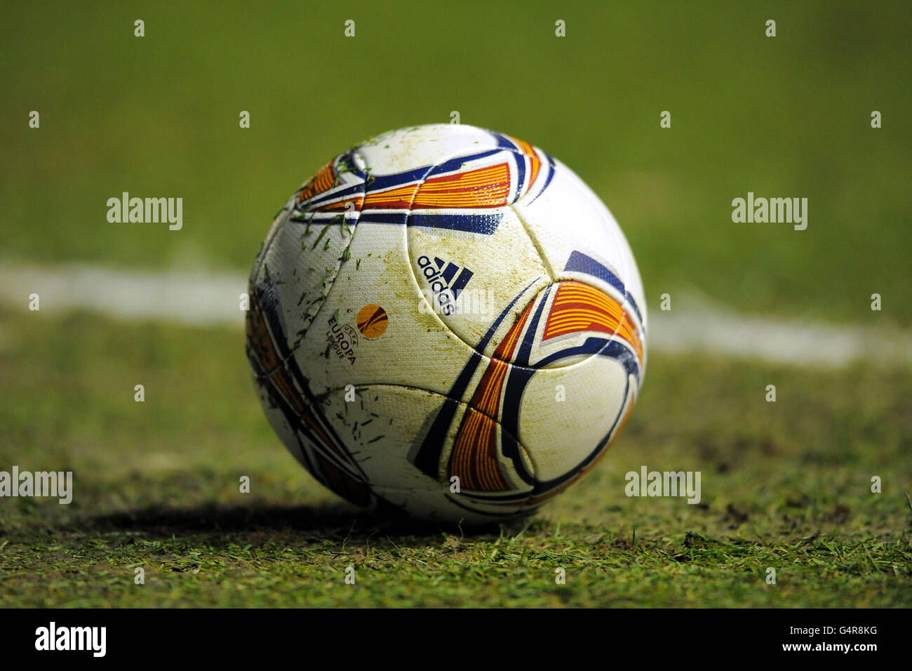 Birmingham city official match ball hi-res stock photography and images ...