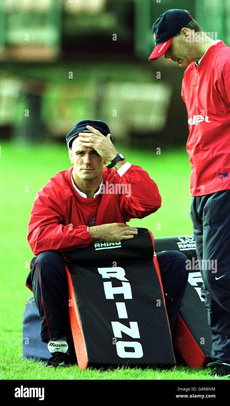 John Mitchell (L) and coach Clive Woodward during the England Rugby ...