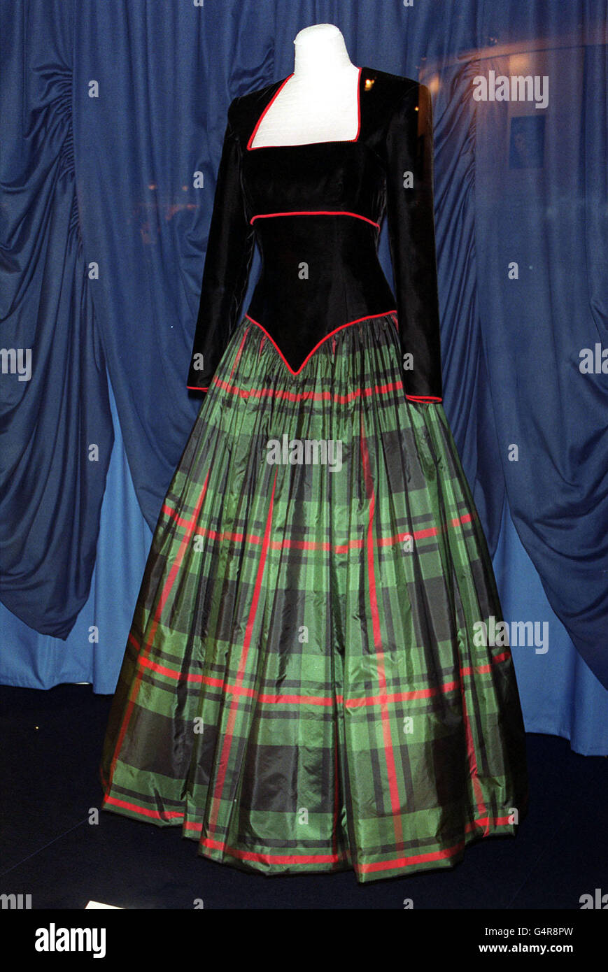 Princess of wales diana 1990 hi-res stock photography and images - Alamy