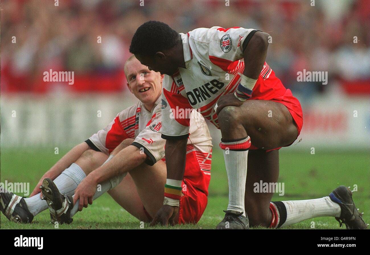 Martin offiah wigan hi-res stock photography and images - Alamy