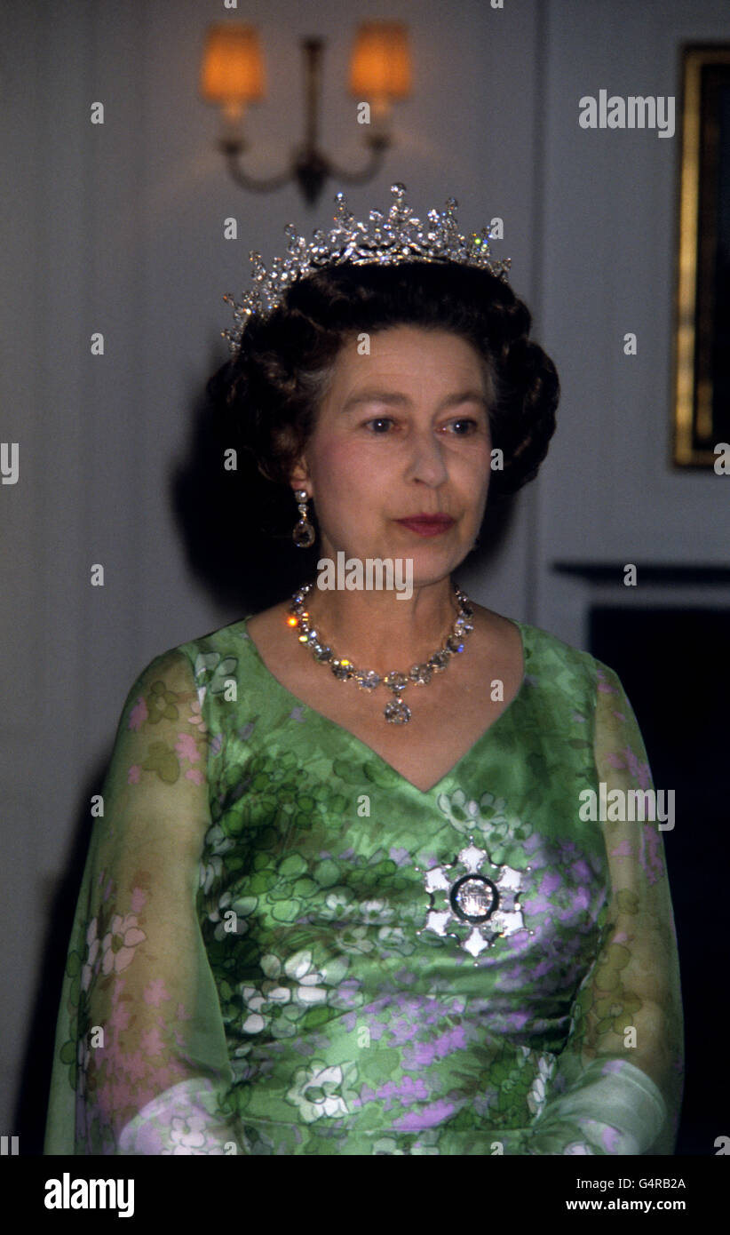 Royalty - Queen Elizabeth II Tour of the Middle East - Oman Stock Photo ...