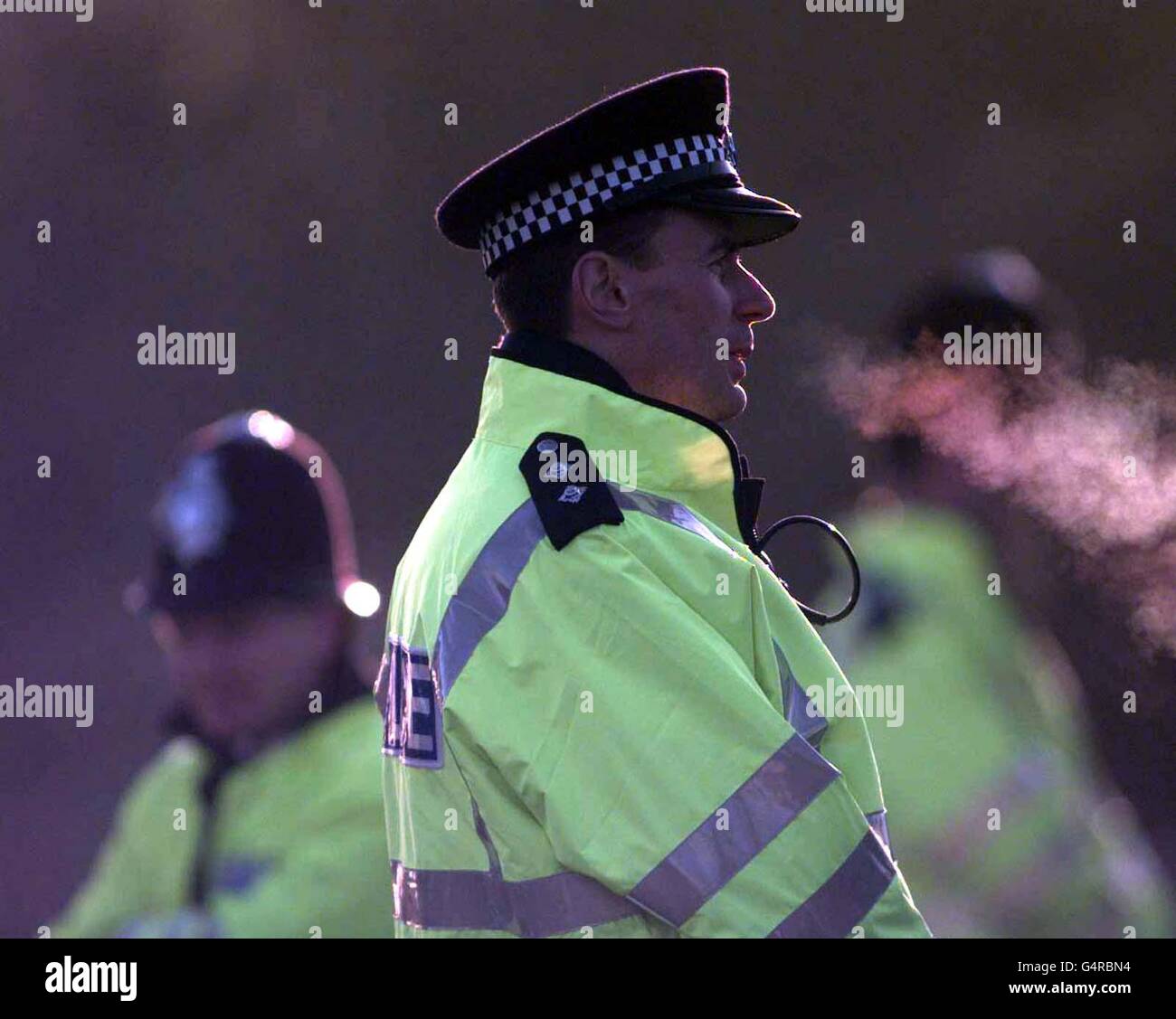 Policeman at the scene of the rail crash near paddington hi-res stock ...