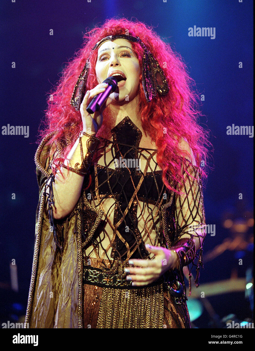 Wembley cher concert hi-res stock photography and images - Alamy