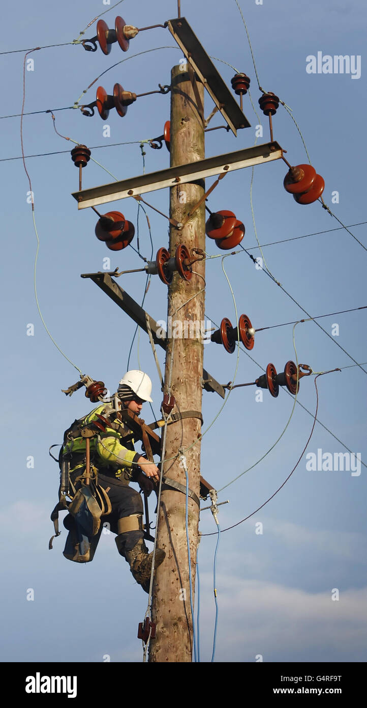 Brian Callow, linesman for HV Contracting, who are subcontractors for ...