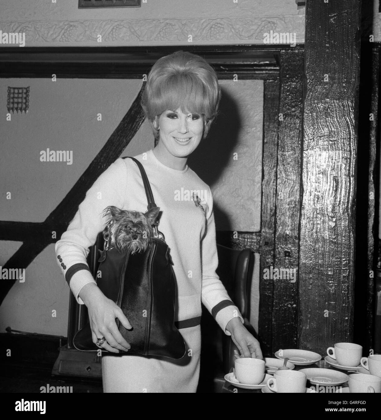 Dusty springfield hi-res stock photography and images - Alamy