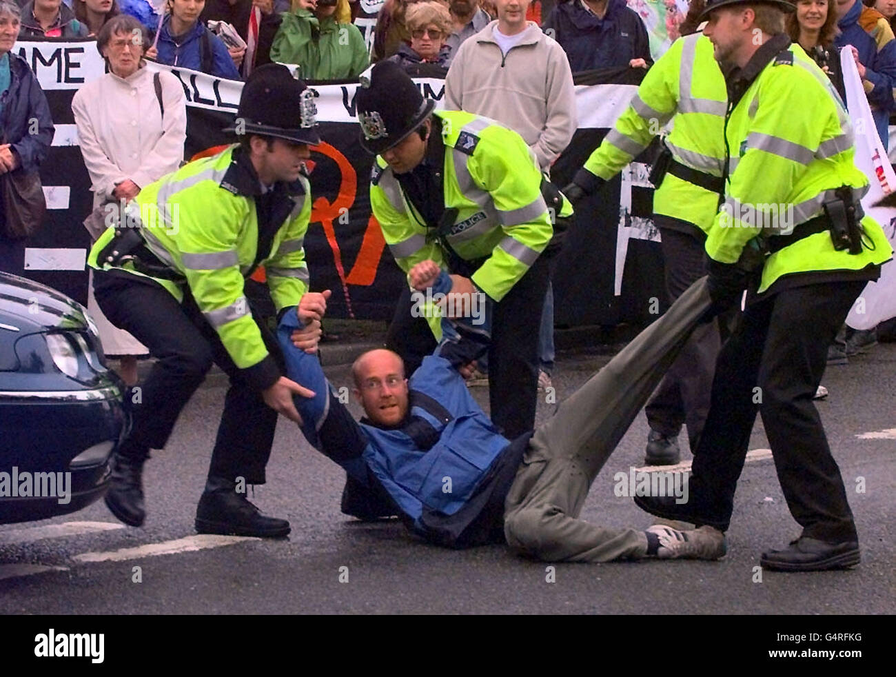 Defence trade show hi-res stock photography and images - Alamy