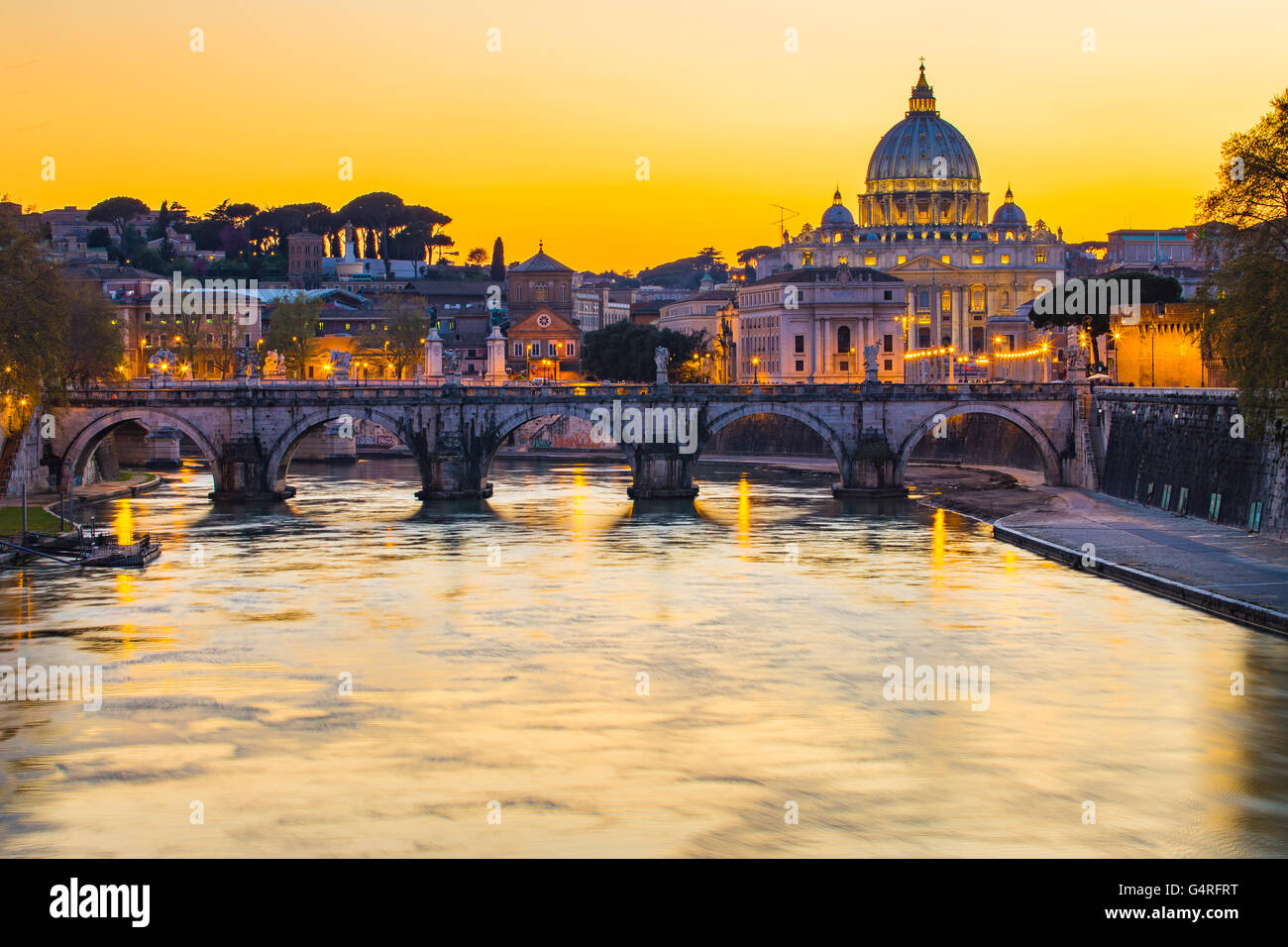 Vatican hi-res stock photography and images - Alamy