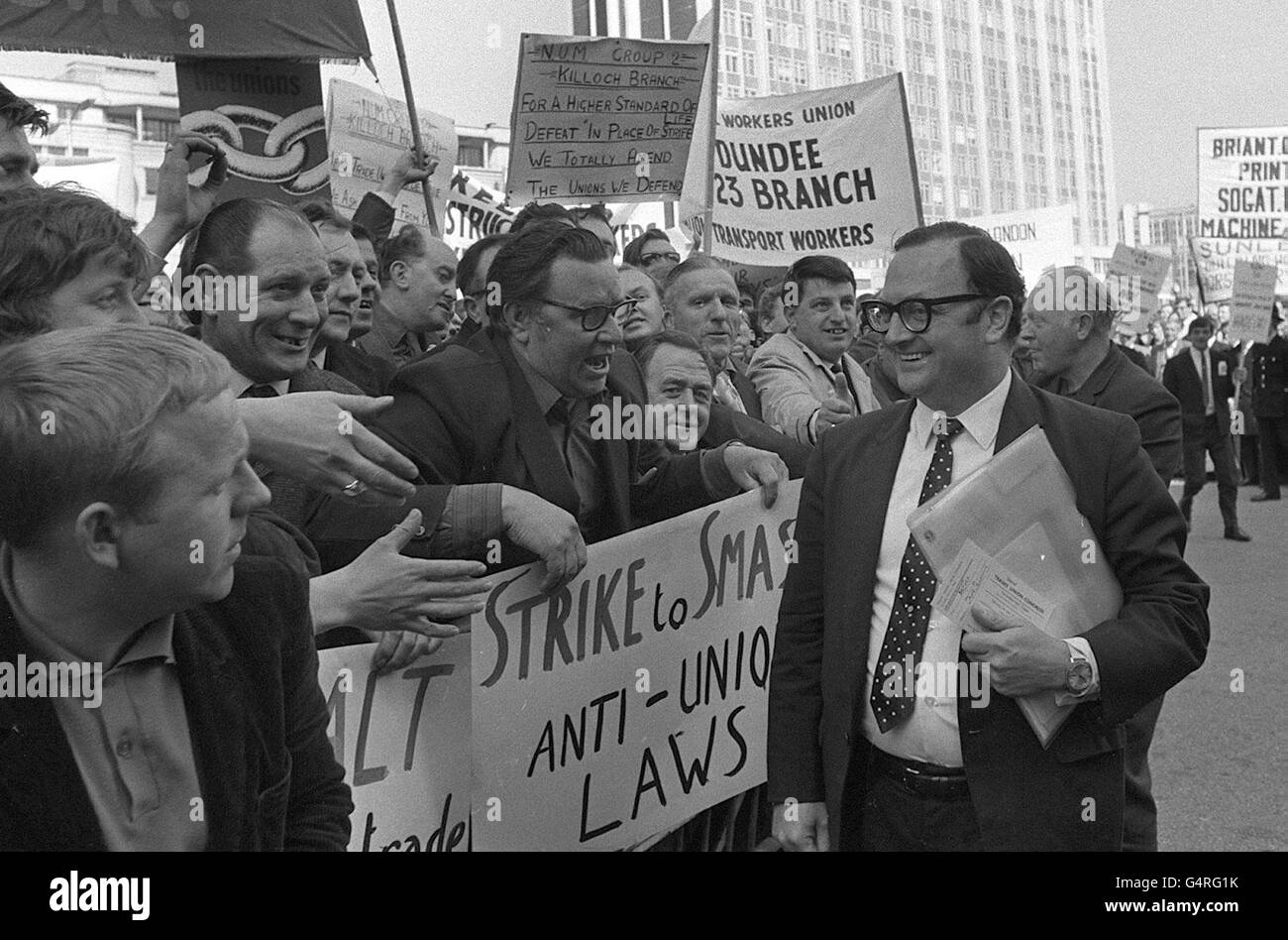 Former general secretary white collar union msf manufacturing hi-res ...