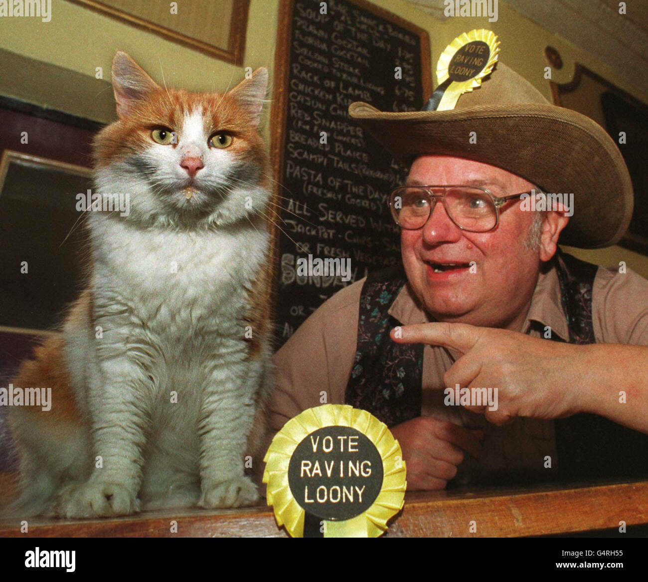 A purr-fect result for the four year old cat "Mandu" who became a ...