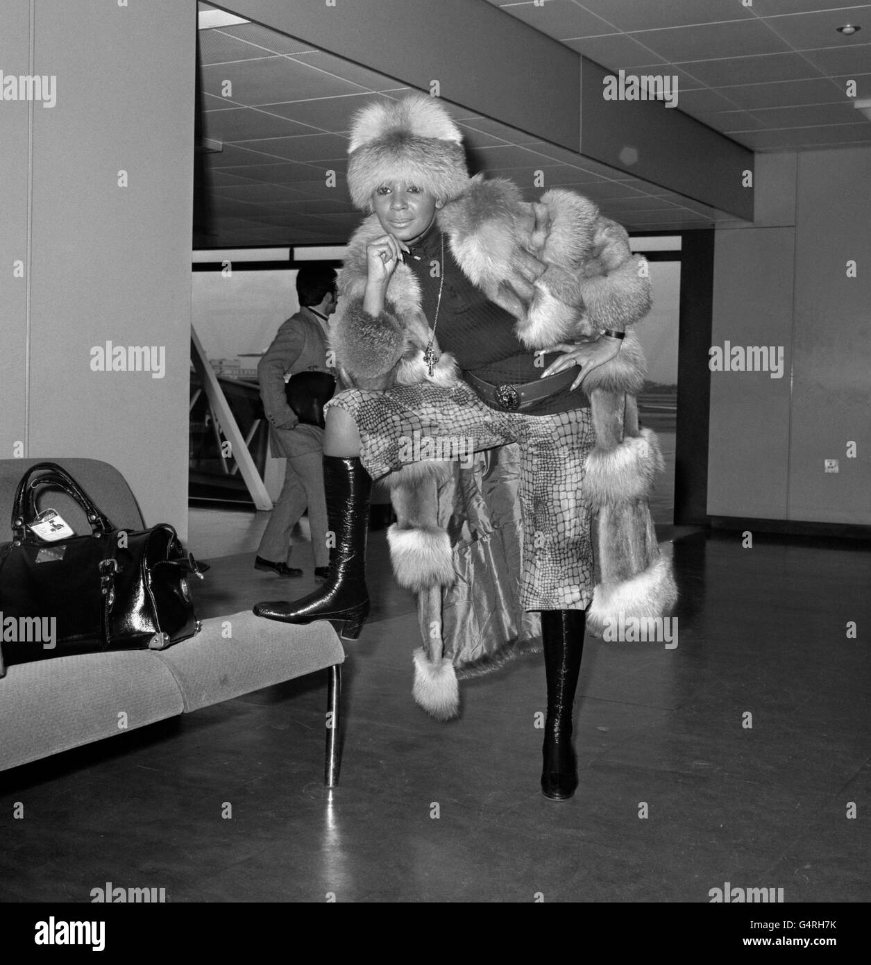 Animal airport Black and White Stock Photos & Images - Alamy