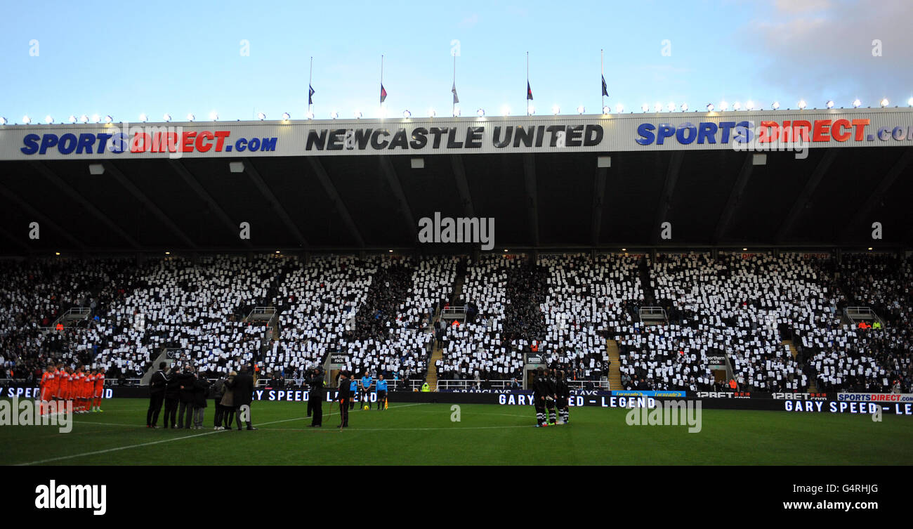 Gary speed tribute hi-res stock photography and images - Alamy