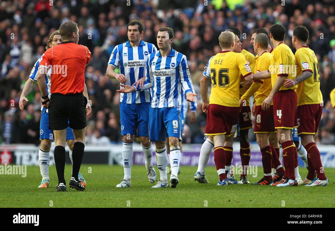 Football sent off challenge hi-res stock photography and images - Alamy