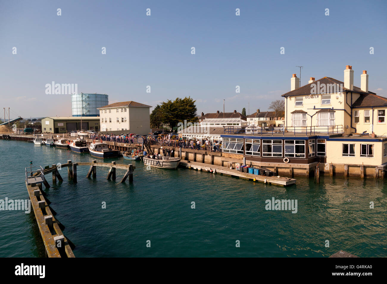 Waterside pub and crowds on quayside at Littlehampton Marina ...