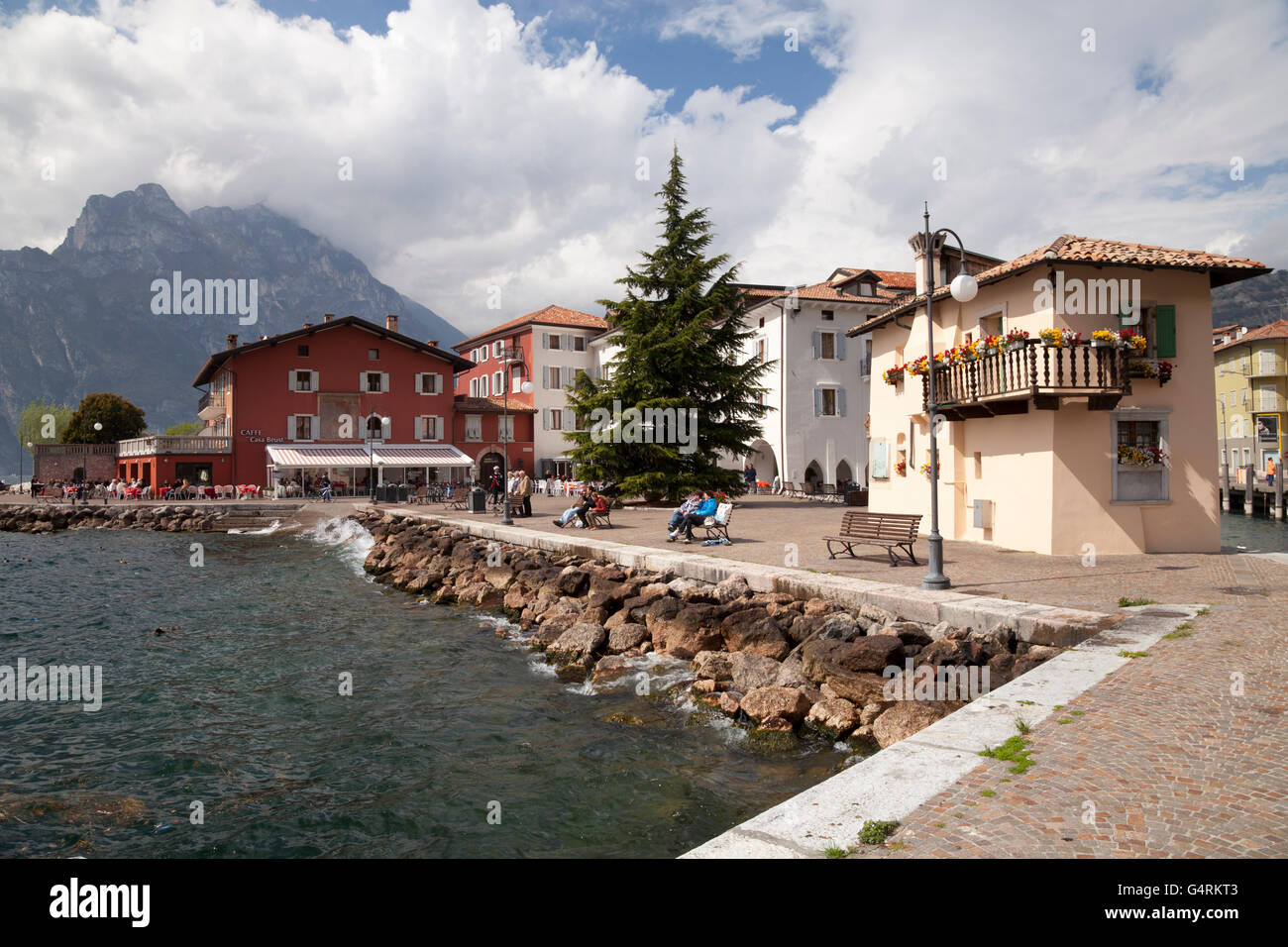 Customs house at waterfront hi-res stock photography and images - Alamy