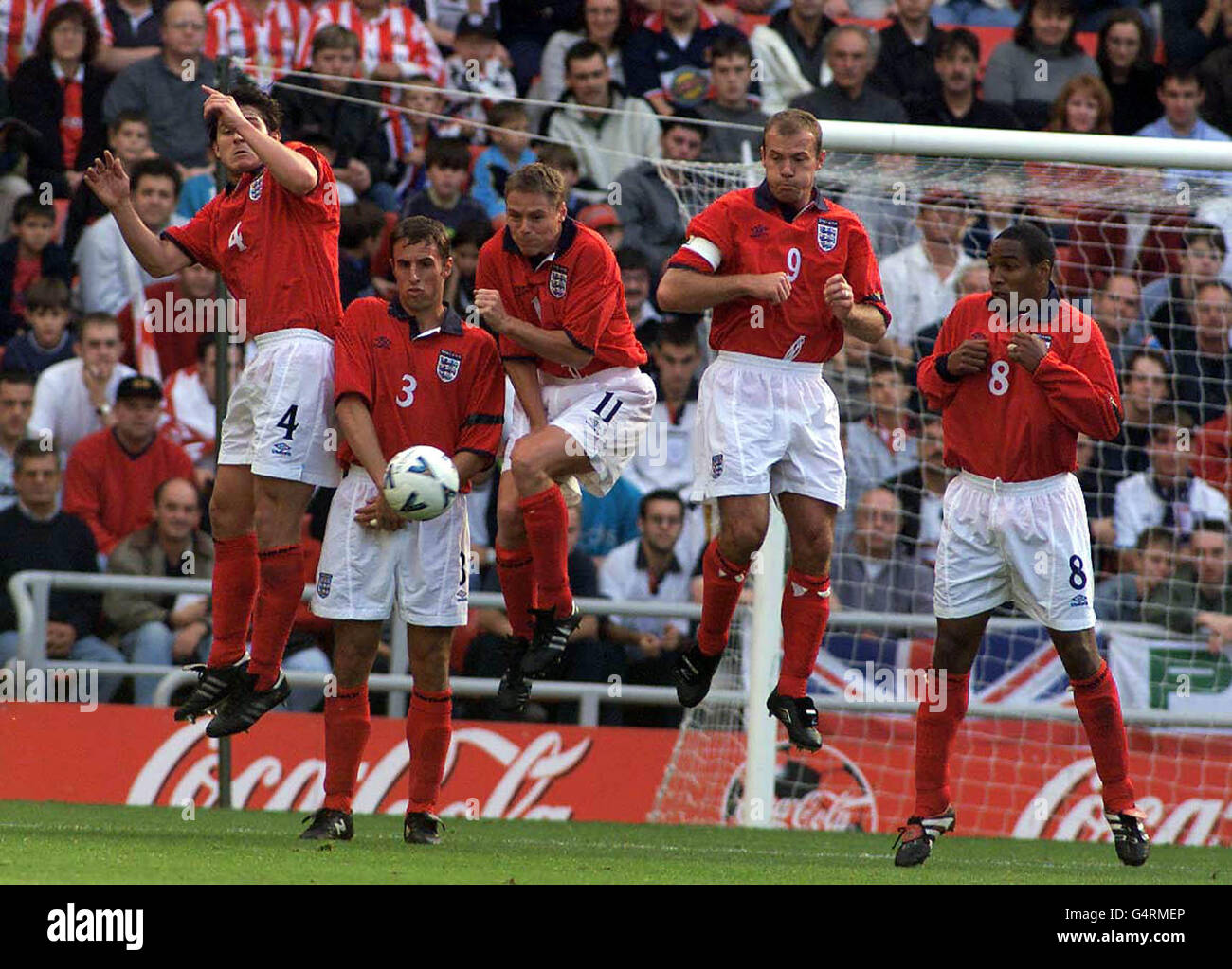 England players (l-r) Frank Lampard, Gareth Southgate, Steve Guppy ...