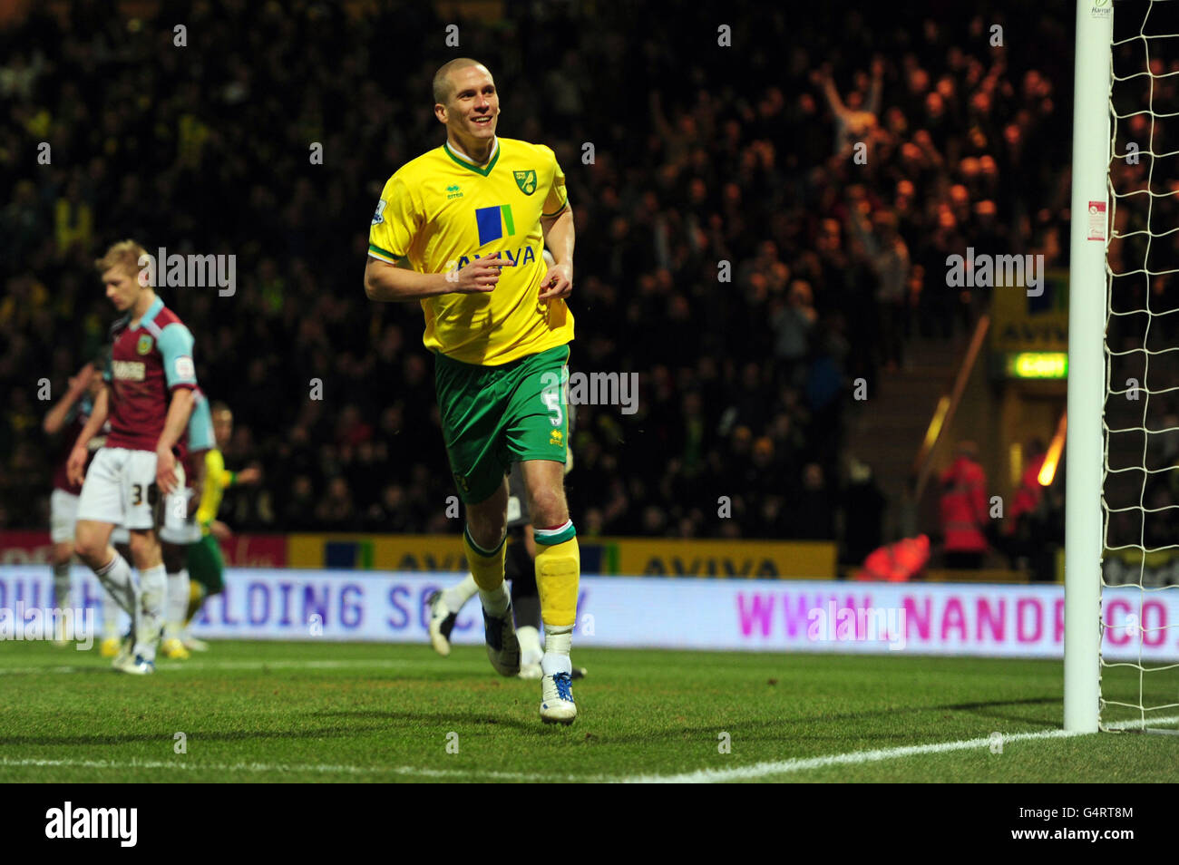 Norwich City's Steve Morrison celebrates the fourth goal against ...