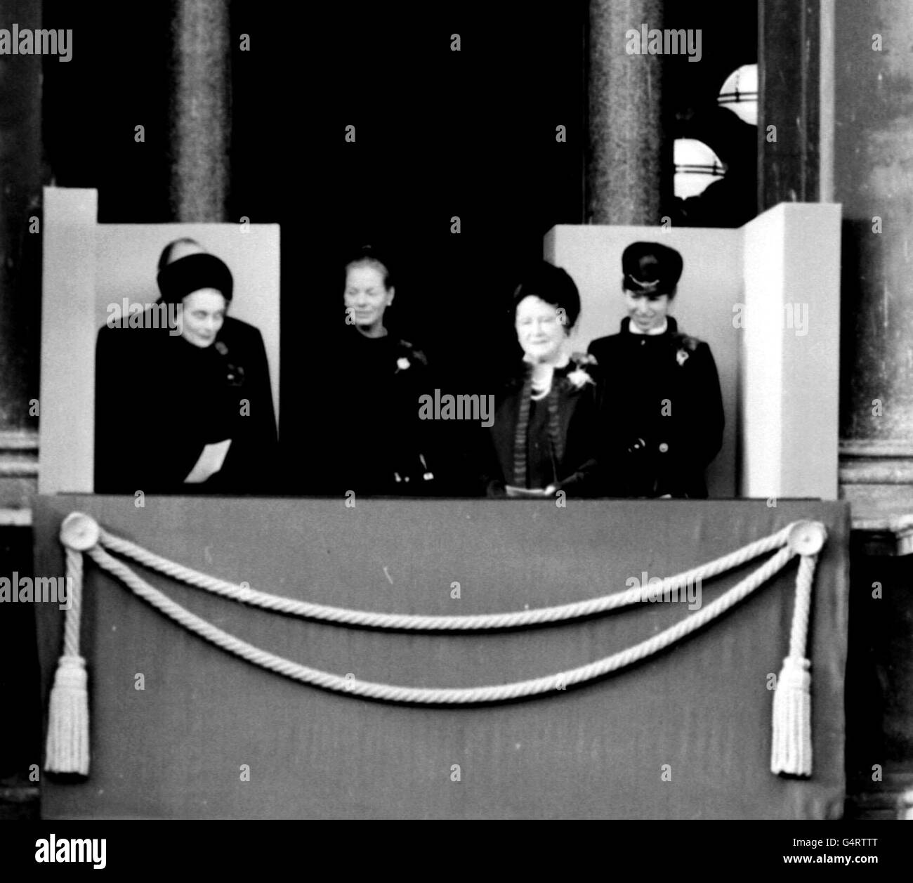 Remembrance day ceremony Black and White Stock Photos & Images - Alamy