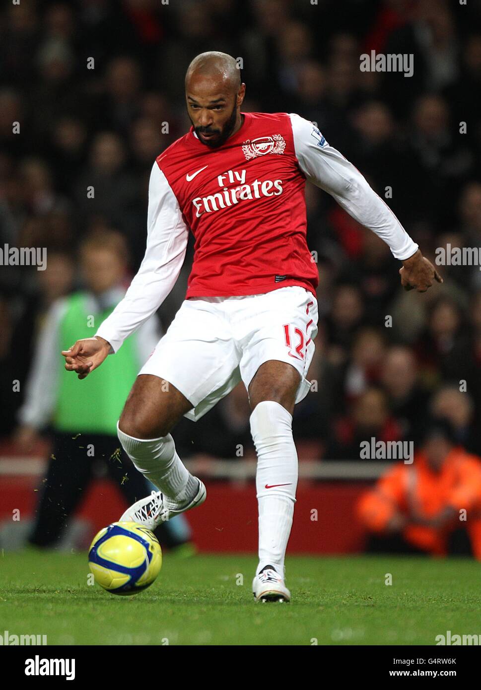 Thierry henry with fa cup hi-res stock photography and images - Alamy